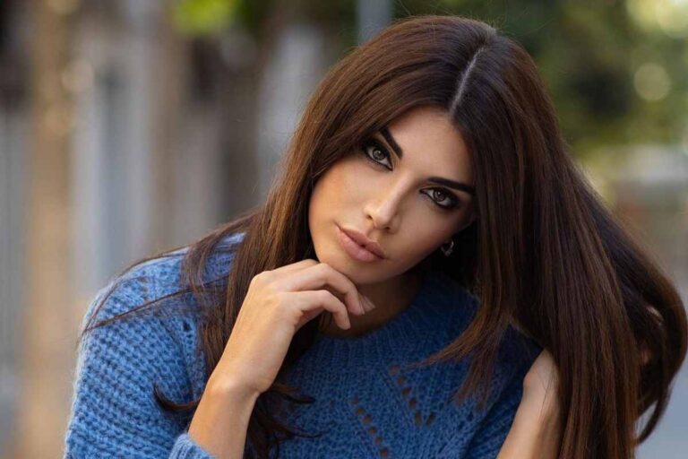 Fabrizia Santarelli, il costume vedo-non vedo esalta il suo fisico ...